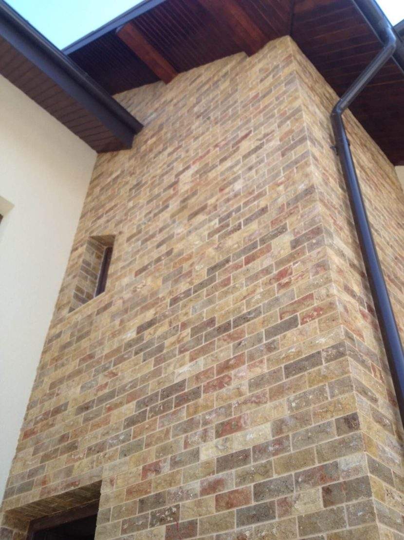 Travertin Scapitat Maro pentru placare de soclu, gard si fatada